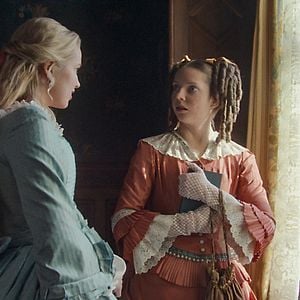 La hermanastra fea - Película 2025 - SensaCine.com.mx