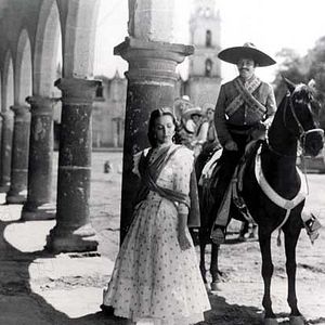 Enamorada - Película 1946 - SensaCine.com.mx