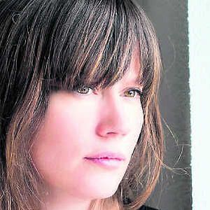 Ester Bibi - SensaCine.com.mx