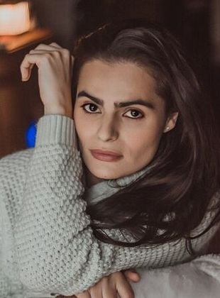 Nava Mau - SensaCine.com.mx