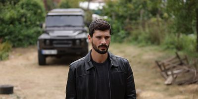 Hudutsuz Sevda Temporada 1 - SensaCine.com.mx