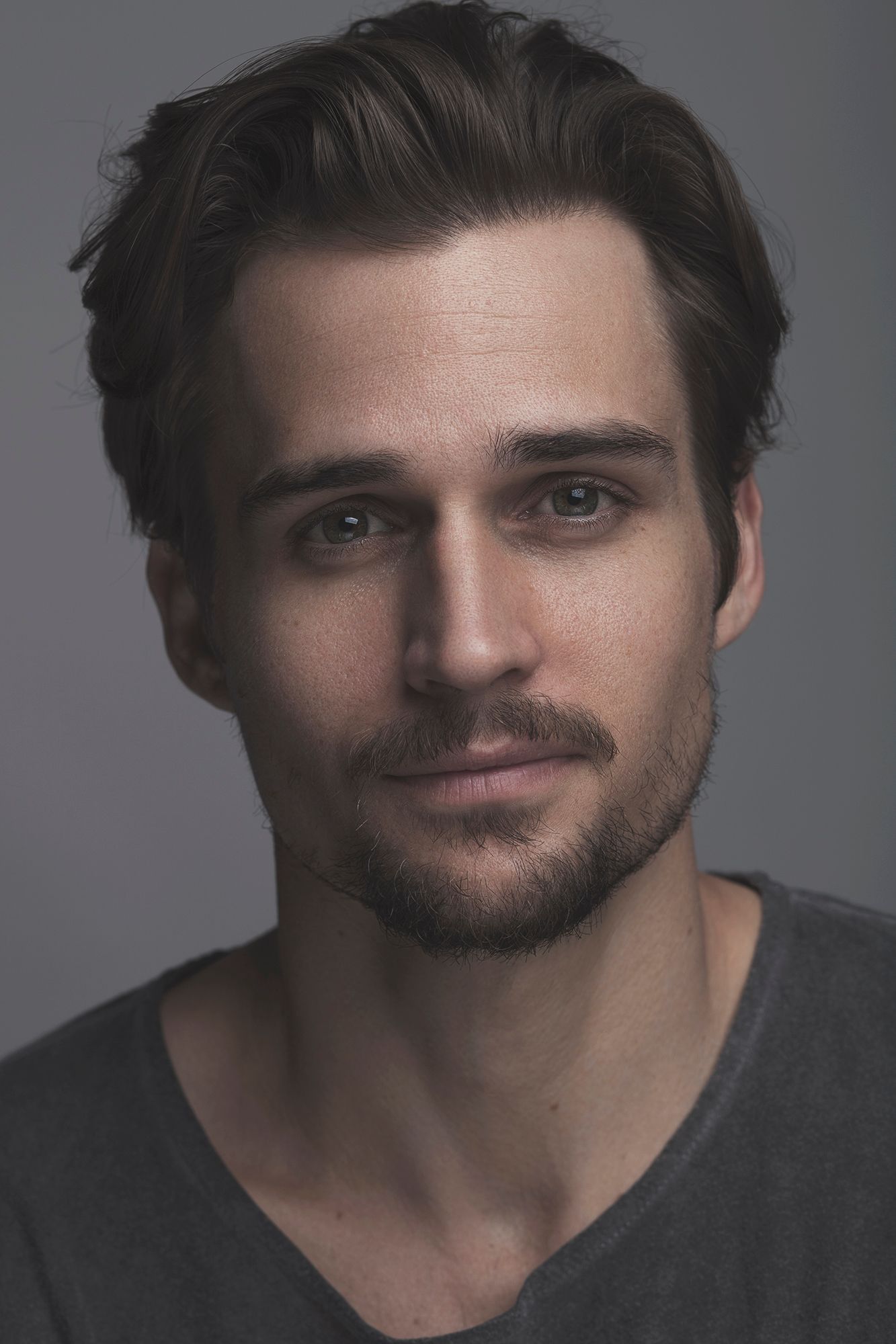 Jon Ecker : Su biografía - SensaCine.com.mx