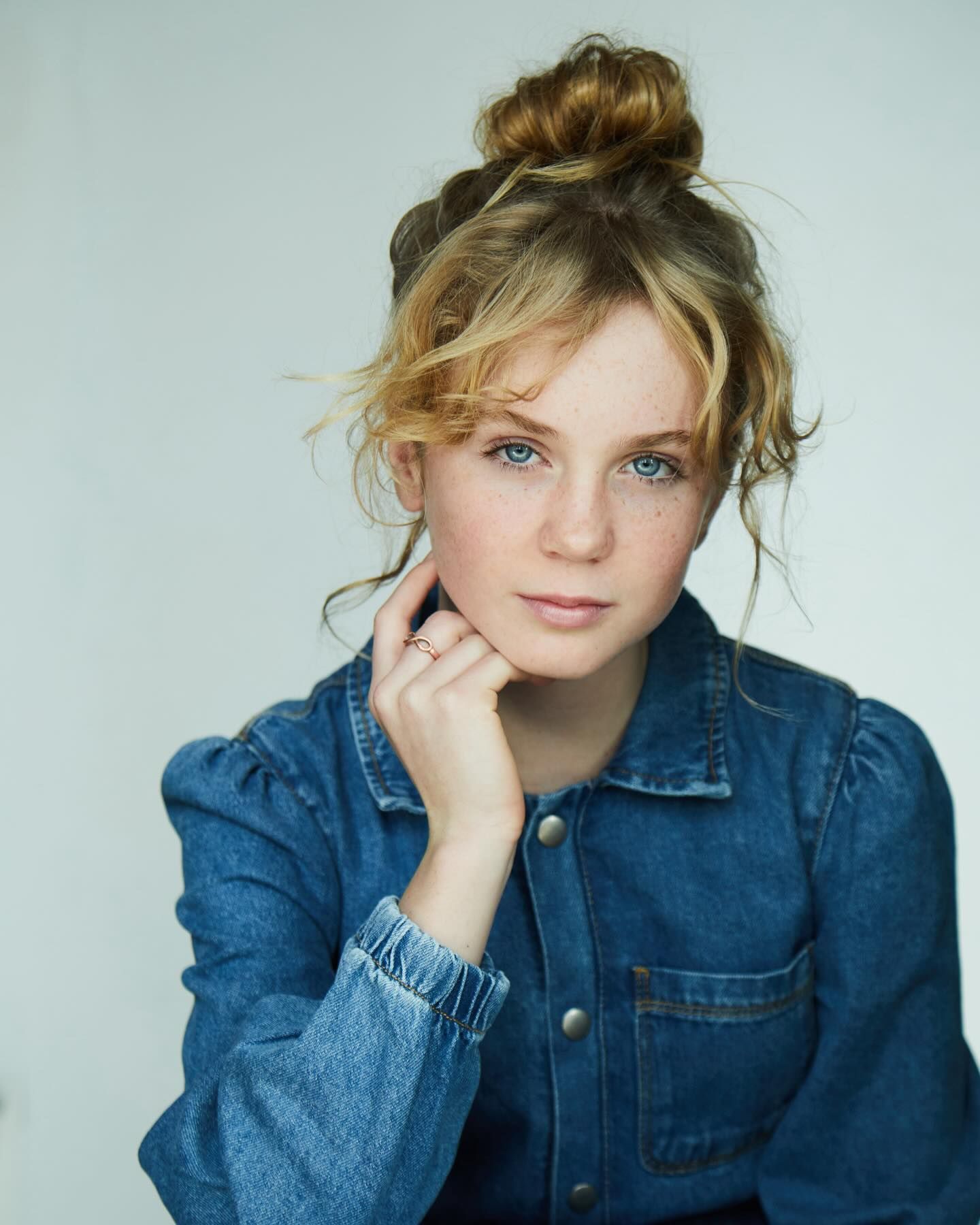 Ariel Donoghue : Su biografía - SensaCine.com.mx