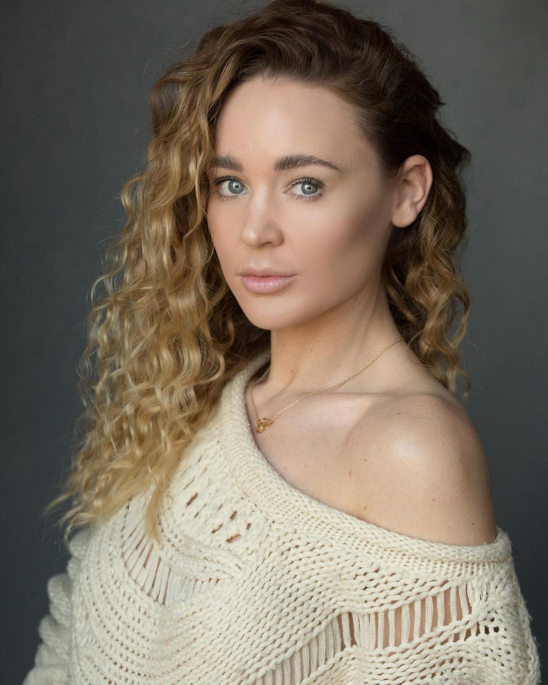 Kelly Rian Sanson : Su biografía - SensaCine.com.mx