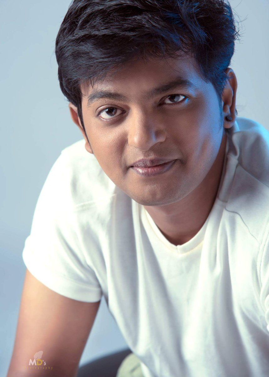 Vijay Kumar : Su biografía - SensaCine.com.mx