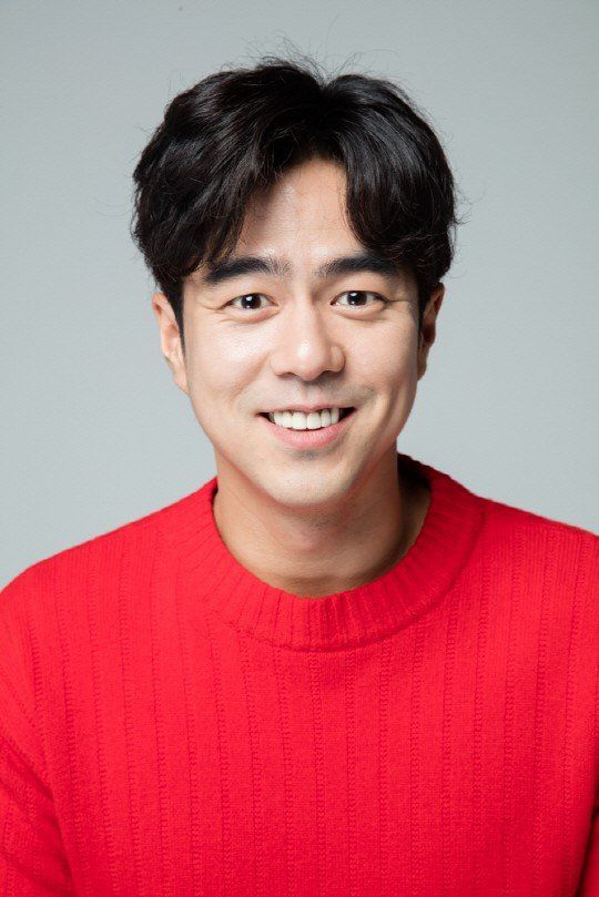 Suk-ho Jun : Su biografía - SensaCine.com.mx