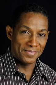 Cameron Arnett : Su biografía - SensaCine.com.mx