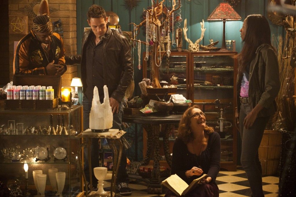 True Blood : True Blood : Foto Fiona Shaw, Kevin Alejandro - Foto 140 ...