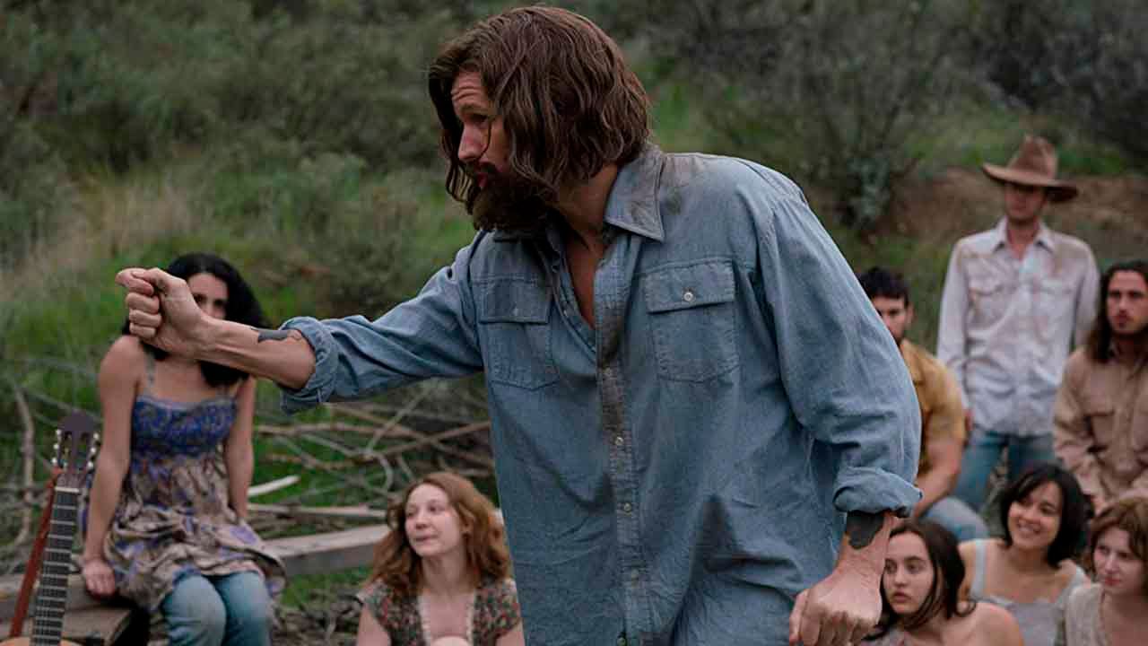 'Charlie Says': Matt Smith es Charles Manson en el primer tráiler ...