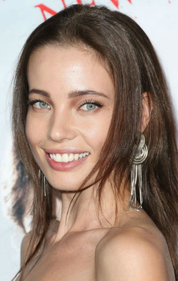 Stephanie Corneliussen : Su biografía - SensaCine.com.mx