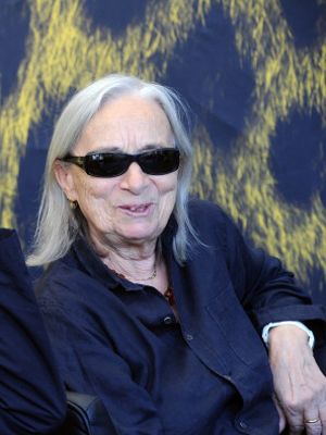 Angela Ricci Lucchi : Su biografía - SensaCine.com.mx