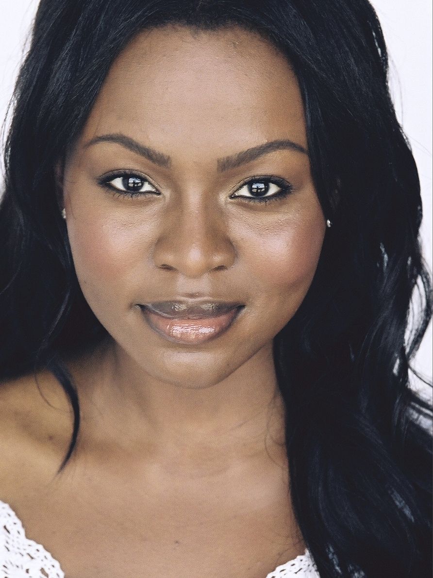 Yetide Badaki : Su biografía - SensaCine.com.mx