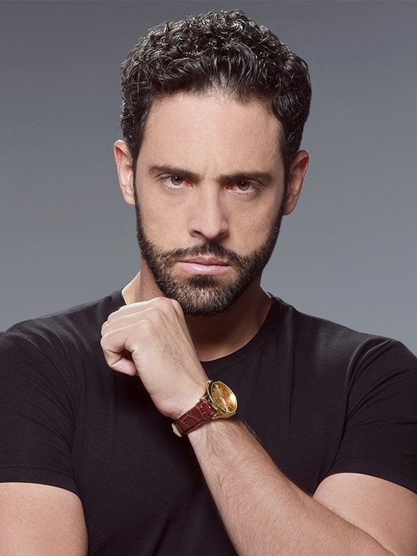 Alberto Agnesi : Su biografía - SensaCine.com.mx