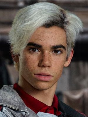 Cameron Boyce : sus películas y series en streaming - SensaCine.com.mx