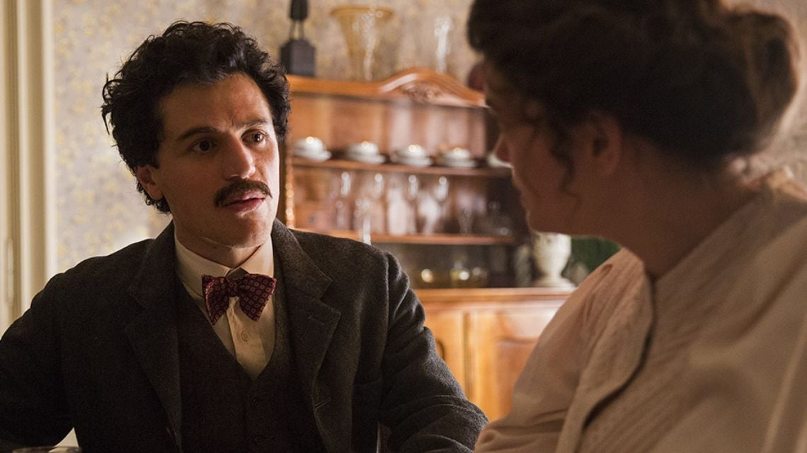 Cartel Genius temporada 1 - Cartel 64 sobre 99 - SensaCine.com.mx