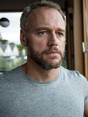 Elliot Cowan - SensaCine.com.mx