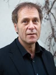 Hubert Sauper : Su biografía - SensaCine.com.mx