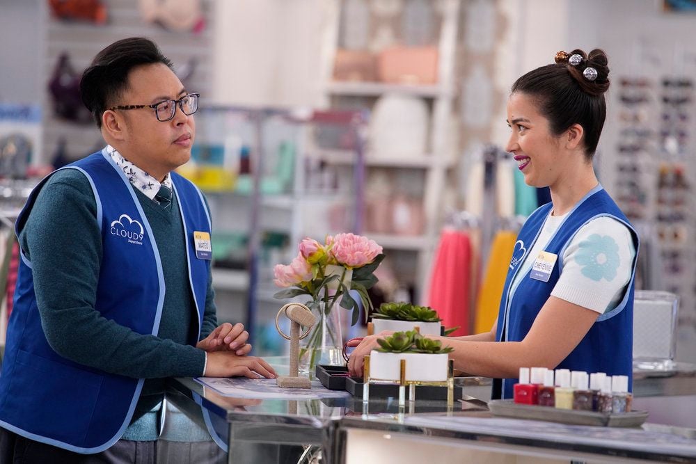 Superstore : Superstore : Foto Nichole Bloom, Nico Santos - Foto 29 ...