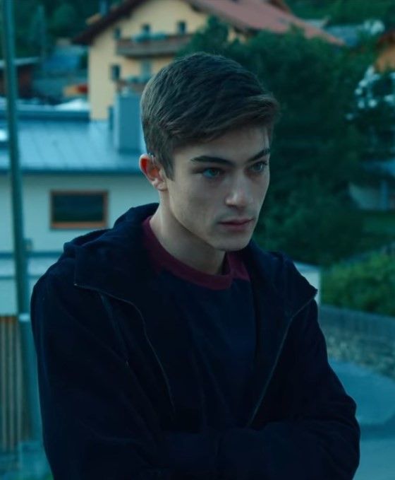 Federico Russo : Su biografía - SensaCine.com.mx