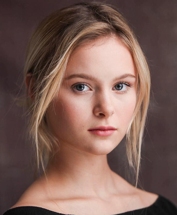 Mia Jenkins - SensaCine.com.mx