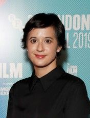 Lisa Barros D'Sa : Su biografía - SensaCine.com.mx