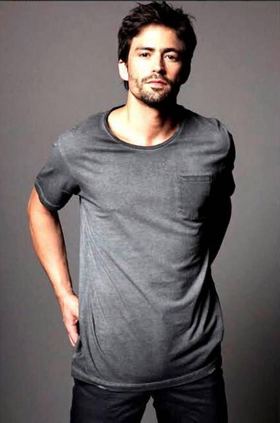 Tiago Correa : Su biografía - SensaCine.com.mx