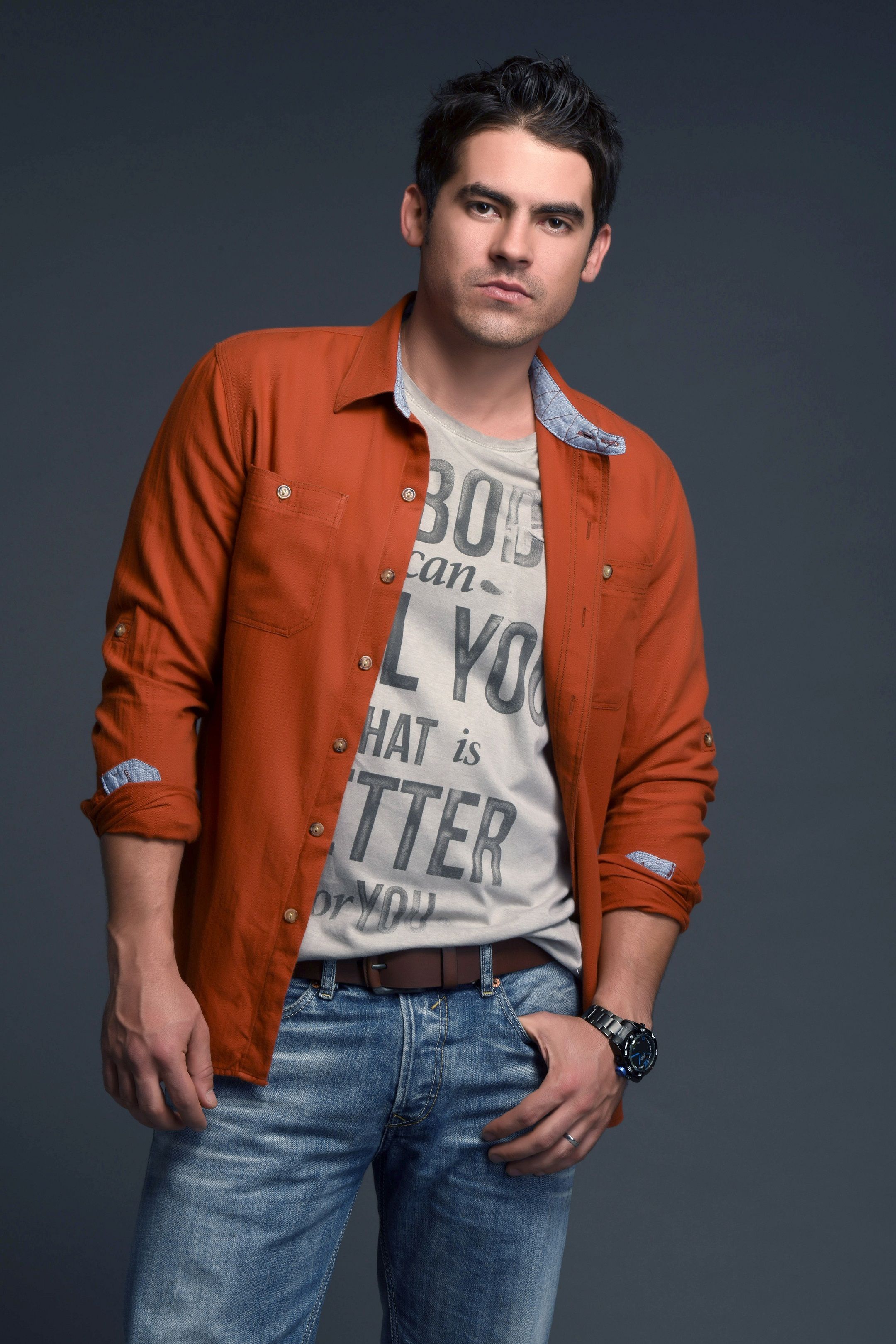 Iván Arana : Su biografía - SensaCine.com.mx