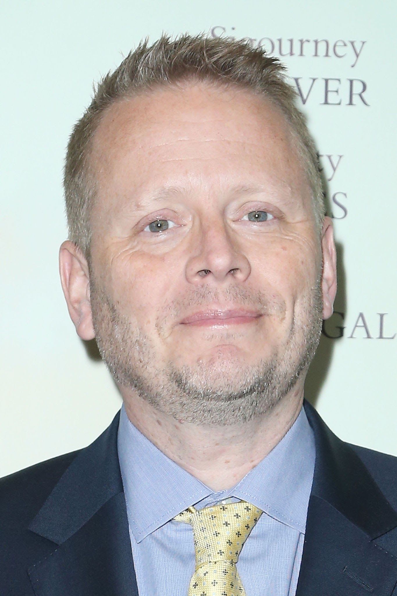 Patrick Ness : Su biografía - SensaCine.com.mx
