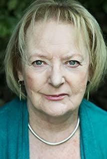 June Watson : Filmografía - SensaCine.com.mx