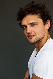 Ray Nicholson : Su biografía - SensaCine.com.mx