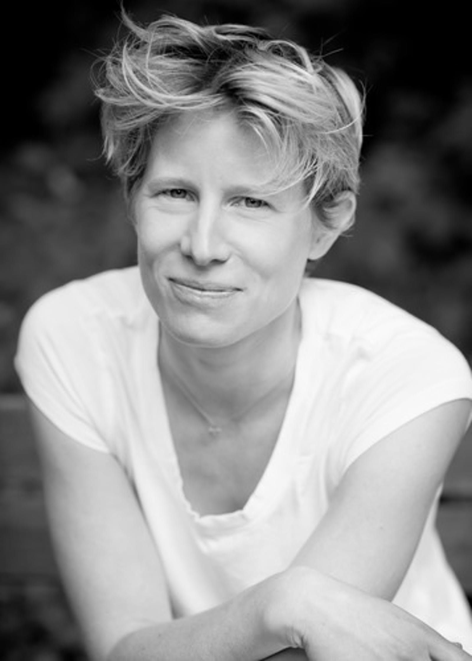 Thea Sharrock : Su biografía - SensaCine.com.mx