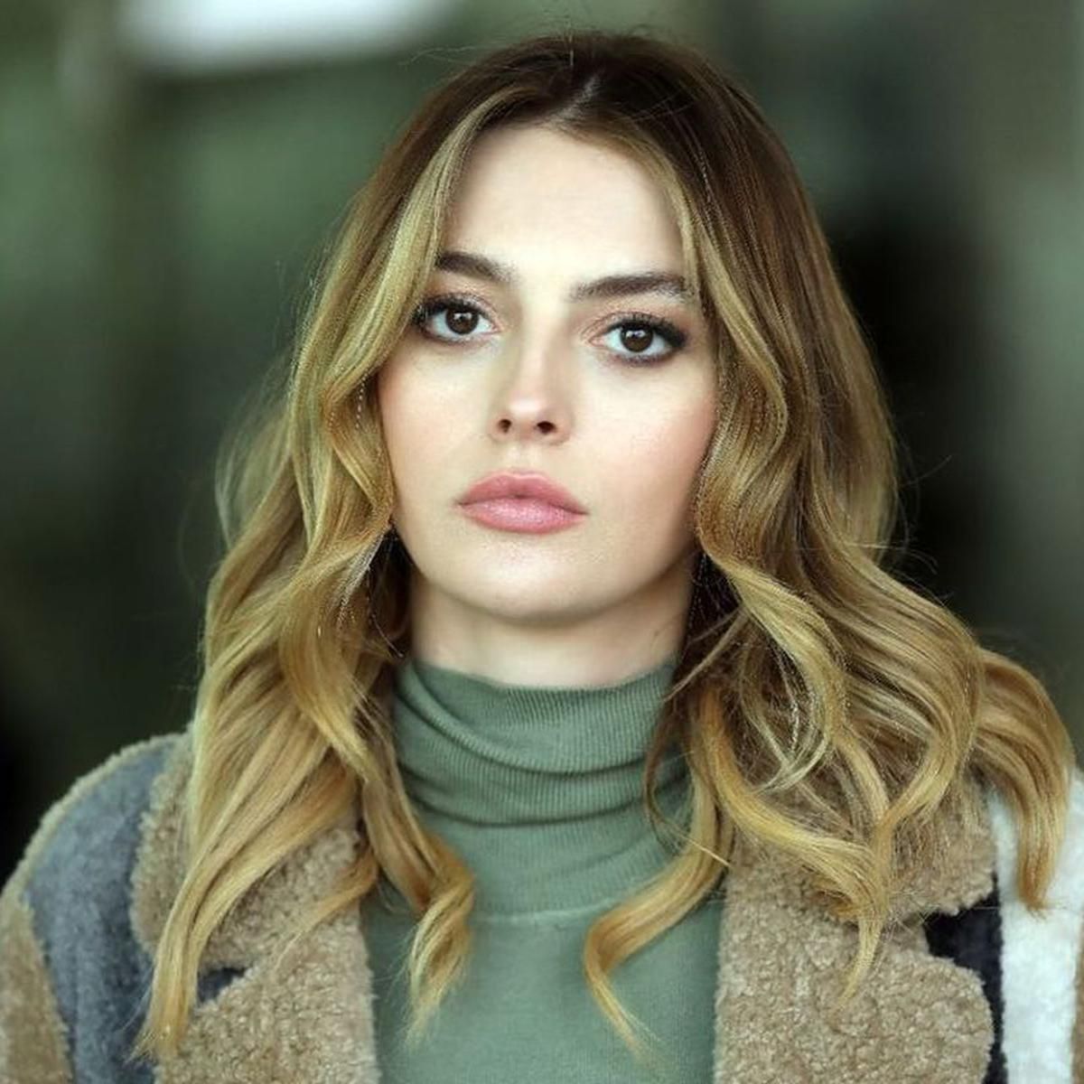 Melis Sezen - SensaCine.com.mx