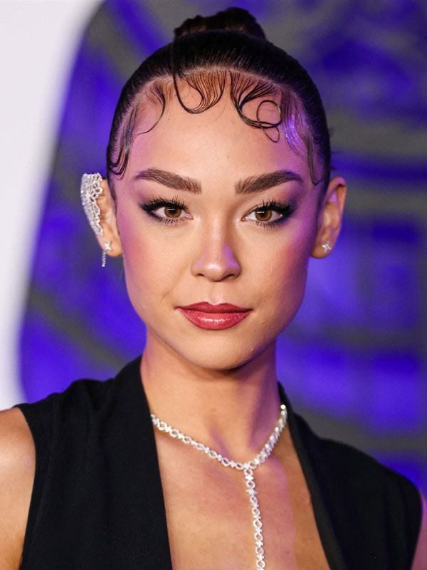 Naomi J. Ogawa : Su biografía - SensaCine.com.mx