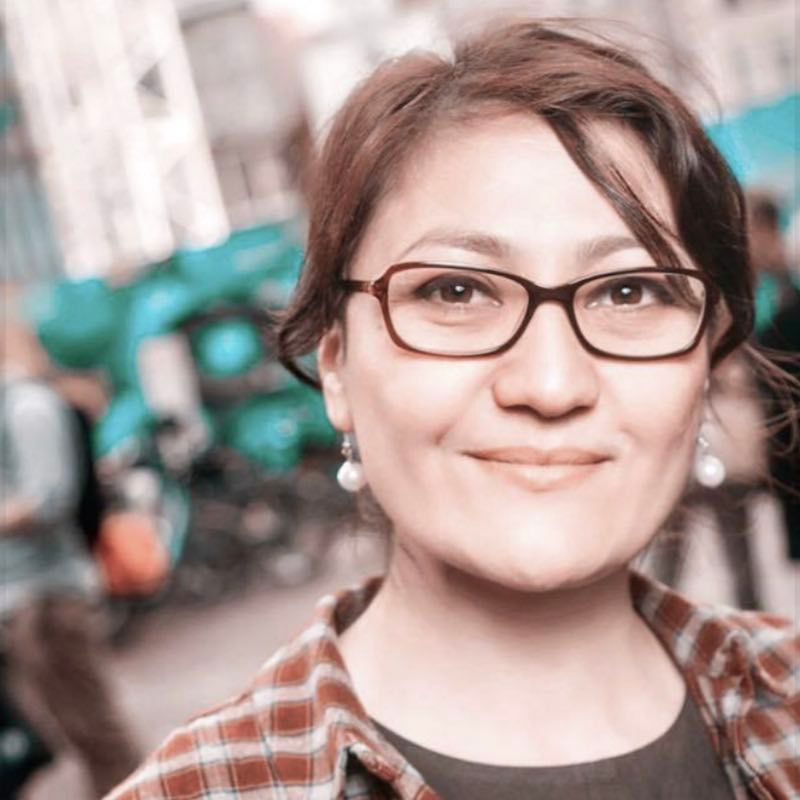 Sahra Mani : Su biografía - SensaCine.com.mx