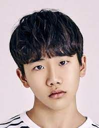 Ahn Ji-ho : Su biografía - SensaCine.com.mx