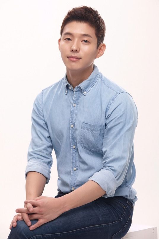 Ha-Jun : Su biografía - SensaCine.com.mx