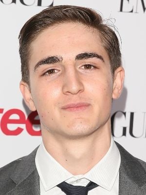 Brandon Bassir : Su biografía - SensaCine.com.mx