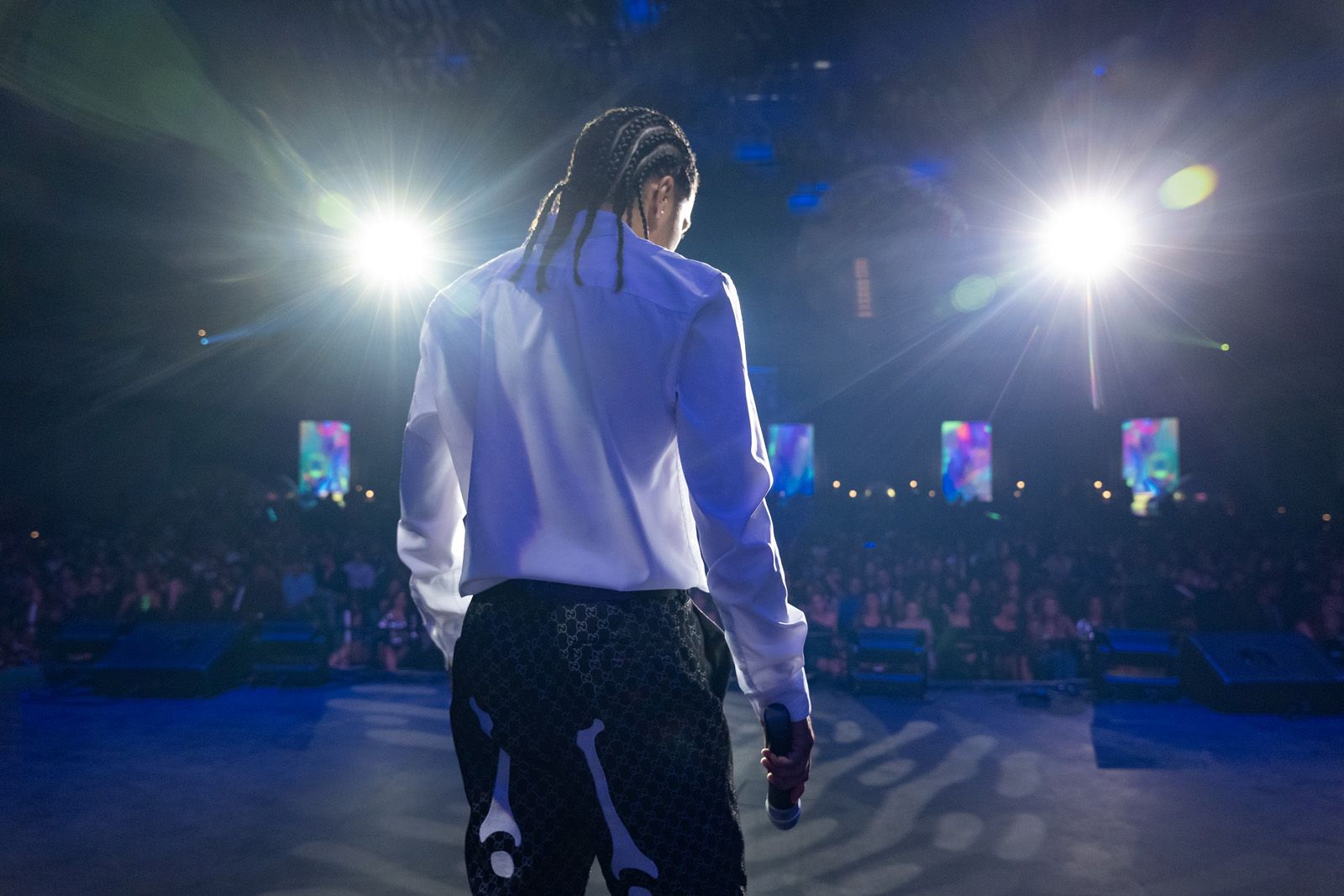 Neón : Foto Tyler Dean Flores - Foto 13 sobre 17 - SensaCine.com.mx