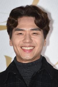 Tae-hun Kim : Su biografía - SensaCine.com.mx