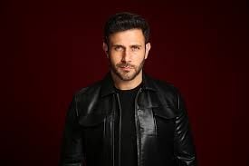 Videos de Carlos Ferro : Entrevistas y trailers - SensaCine.com.mx