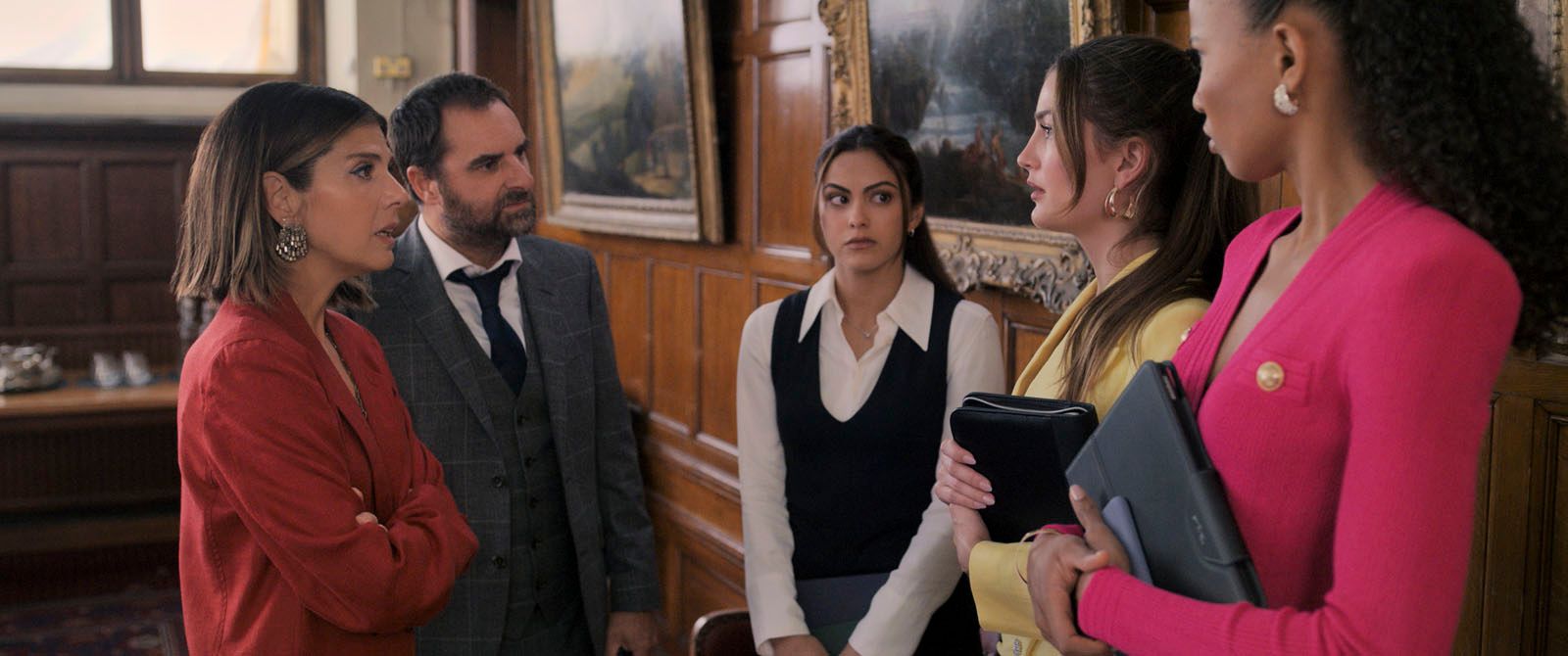 Foto de Marisa Tomei - Ascenso : Foto Camila Mendes, Marisa Tomei, Fola ...
