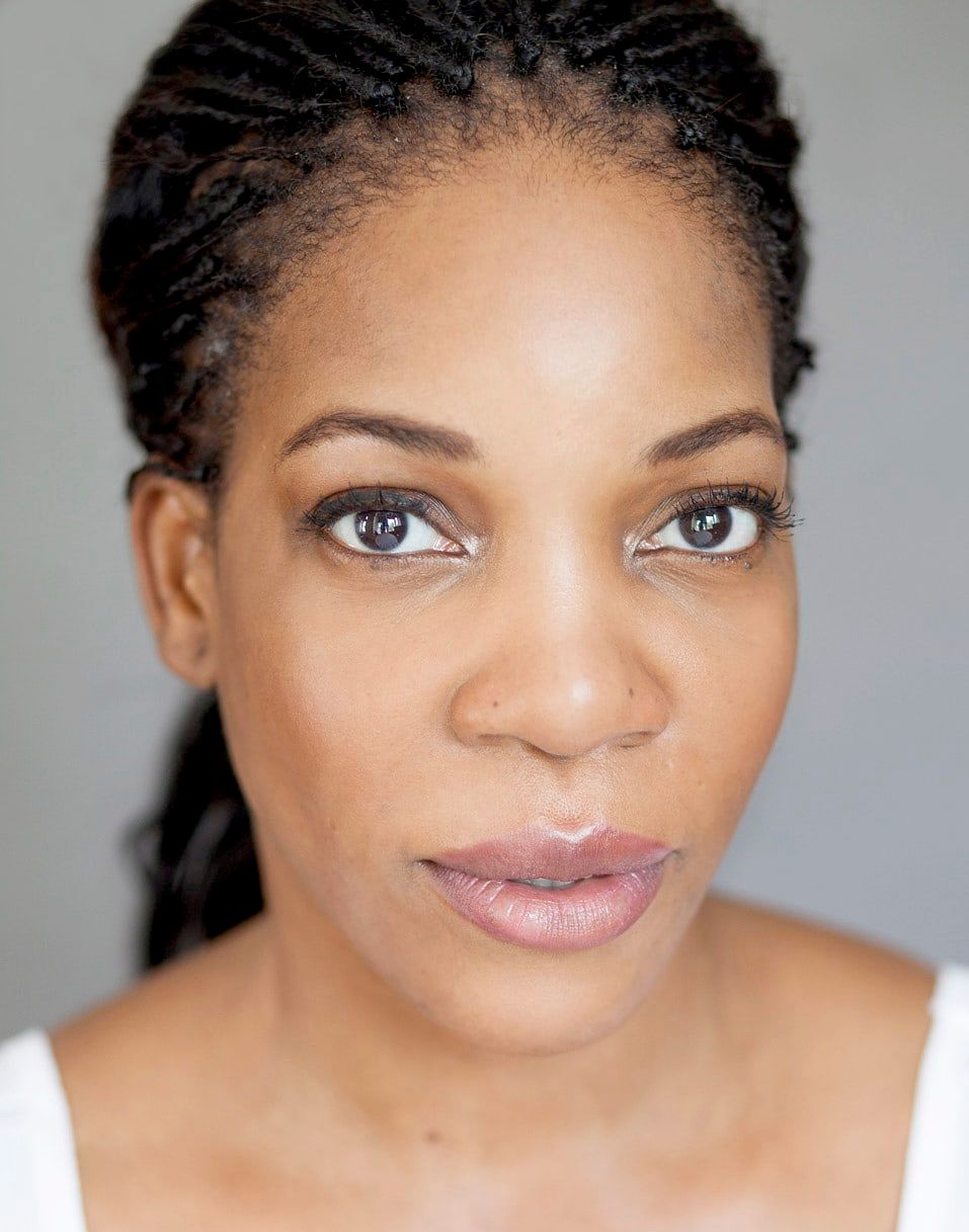 Jocelyn Jee Esien : Su biografía - SensaCine.com.mx