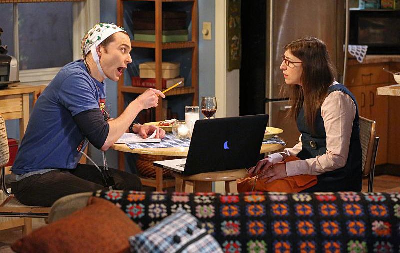 Foto de Mayim Bialik - The Big Bang Theory : Foto Jim Parsons, Mayim Bialik - Foto 197 de 352 ...