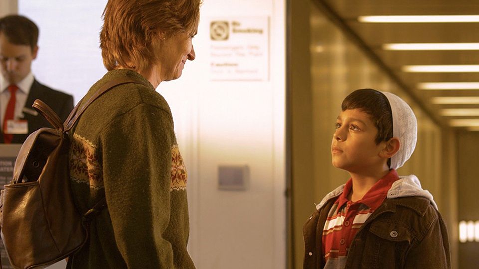 Trailer de la película The Space Between - 'The Space Between'- Tráiler ...